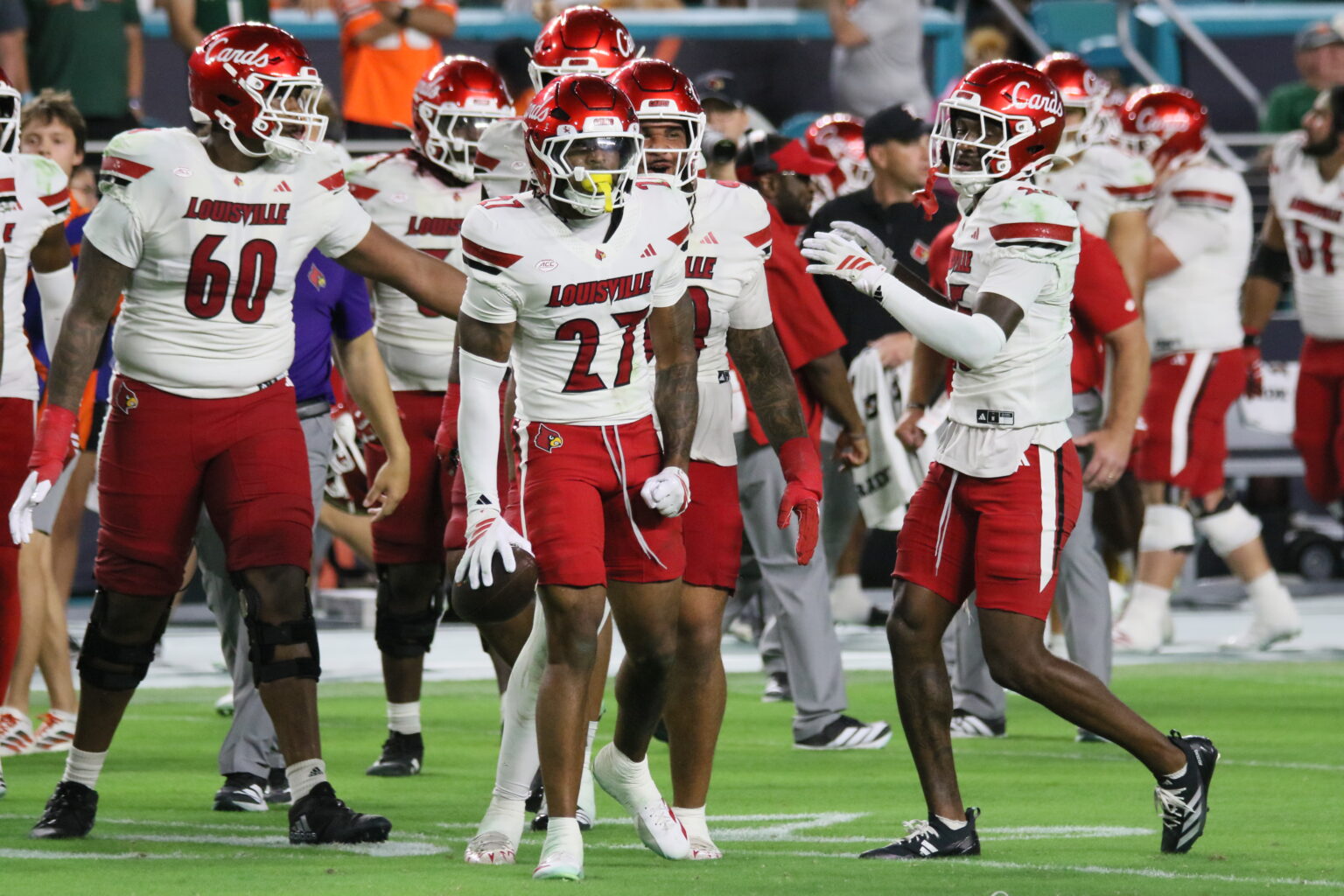 Louisville Cardinals pull off major upset over Miami Hurricanes